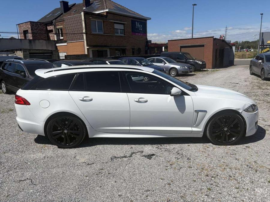 White Jaguar XF 2013 in Ukmerge, with an engine capacity of 2.20 L and mileage of 212 thousand km for 4150 €, photo 5 on AUTOMOTO.COM.LV