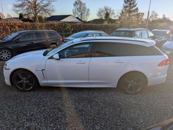 Balts Jaguar XF 2014 Viļņa, ar dzinēja tilpumu 2.99 L un nobraukumu 266 tūkst. km par 6500 €, foto 2 vietnē AUTOMOTO.COM.LV