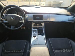 White Jaguar XF 2014 in Tartu, with an engine capacity of 2.20 L and mileage of 218 thousand km for 9790 €, photo 9 on AUTOMOTO.COM.LV
