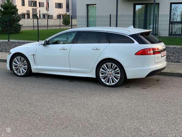 Balts Jaguar XF 2014 Kauņa, ar dzinēja tilpumu 2.18 L un nobraukumu 399 tūkst. km par 5699 €, foto 9 vietnē AUTOMOTO.COM.LV