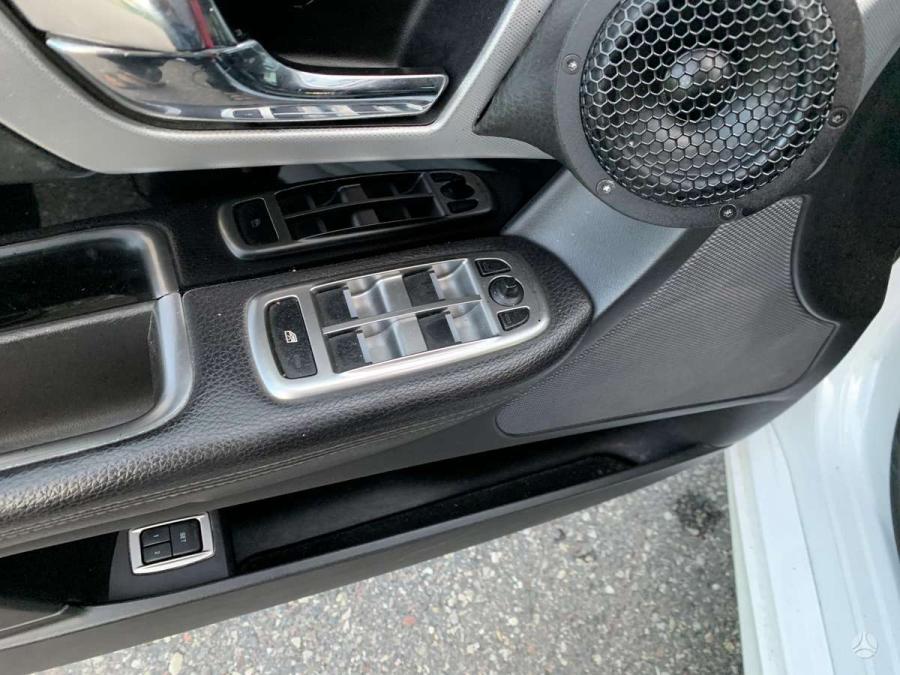 Balts Jaguar XF 2014 Kauņa, ar dzinēja tilpumu 2.18 L un nobraukumu 399 tūkst. km par 5699 €, foto 35 vietnē AUTOMOTO.COM.LV