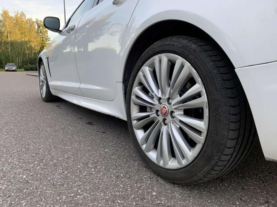 Balts Jaguar XF 2014 Kauņa, ar dzinēja tilpumu 2.18 L un nobraukumu 399 tūkst. km par 5699 €, foto 50 vietnē AUTOMOTO.COM.LV