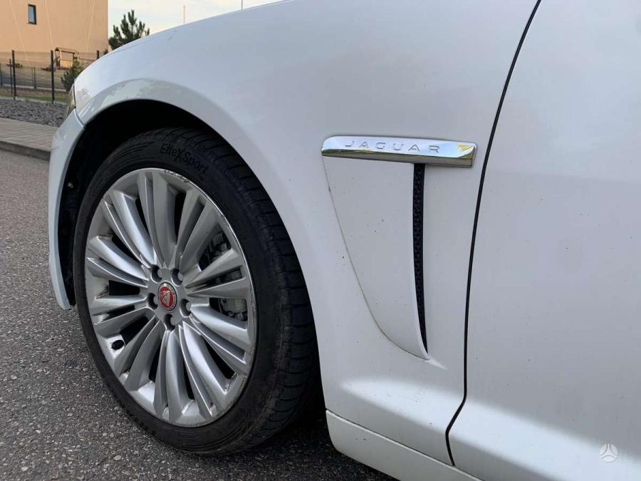 Balts Jaguar XF 2014 Kauņa, ar dzinēja tilpumu 2.18 L un nobraukumu 399 tūkst. km par 5699 €, foto 51 vietnē AUTOMOTO.COM.LV