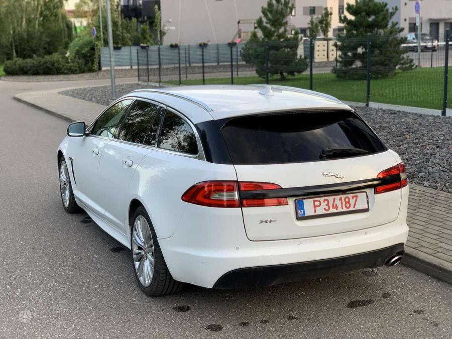 Balts Jaguar XF 2014 Kauņa, ar dzinēja tilpumu 2.18 L un nobraukumu 399 tūkst. km par 5699 €, foto 53 vietnē AUTOMOTO.COM.LV