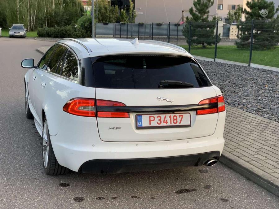 Balts Jaguar XF 2014 Kauņa, ar dzinēja tilpumu 2.18 L un nobraukumu 399 tūkst. km par 5699 €, foto 54 vietnē AUTOMOTO.COM.LV