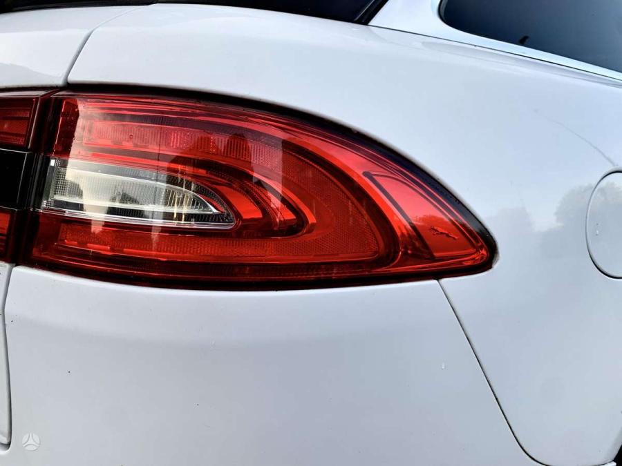 Balts Jaguar XF 2014 Kauņa, ar dzinēja tilpumu 2.18 L un nobraukumu 399 tūkst. km par 5699 €, foto 57 vietnē AUTOMOTO.COM.LV