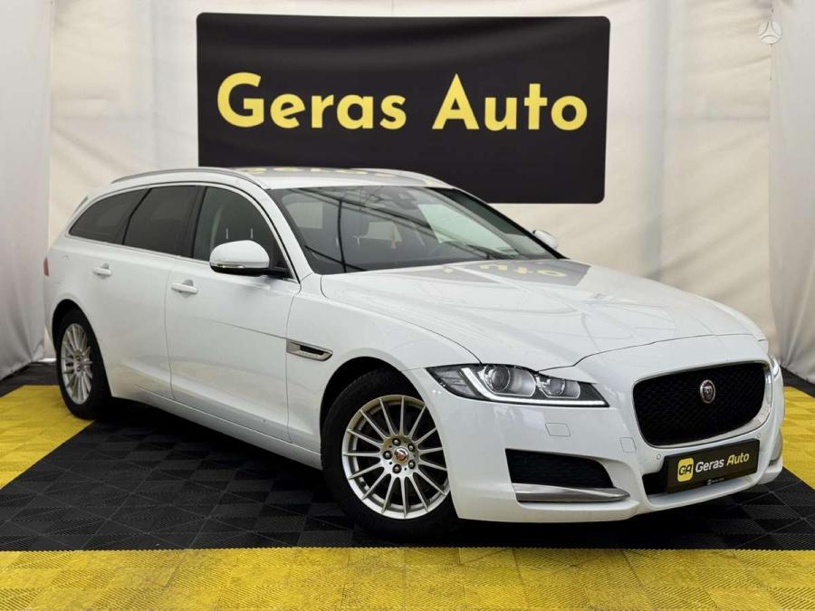 White Jaguar XF 2018 in Vilnius, with an engine capacity of 2.00 L and mileage of 242 thousand km for 7990 €, photo 3 on AUTOMOTO.COM.LV