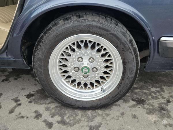 Ягуар XJ 40 1988 в Вильнюс на AUTOMOTO.COM.LV Синий Ягуар XJ 40 1988 в Вильнюс, объемом двигателя 3.60 л и пробегом 59 тыс. км за 12600 €, фото 8 на AUTOMOTO.COM.LV