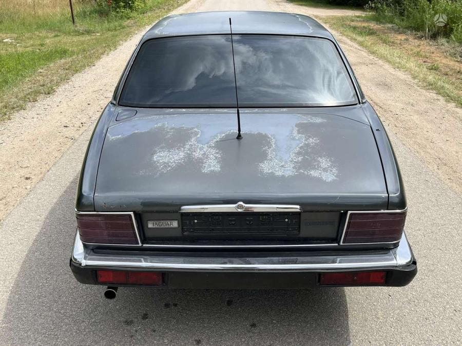 Серый Ягуар XJ 40 1989 в Каунас, объемом двигателя 3.98 л и пробегом 205 тыс. км за 3550 €, фото 6 на AUTOMOTO.COM.LV