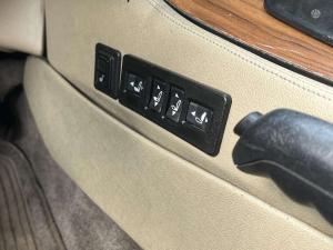 Серый Ягуар XJ 40 1989 в Каунас, объемом двигателя 3.98 л и пробегом 205 тыс. км за 3550 €, фото 16 на AUTOMOTO.COM.LV