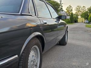Серый Ягуар XJ 40 1991 в Каунас, объемом двигателя 3.20 л и пробегом 221 тыс. км за 2990 €, фото 7 на AUTOMOTO.COM.LV