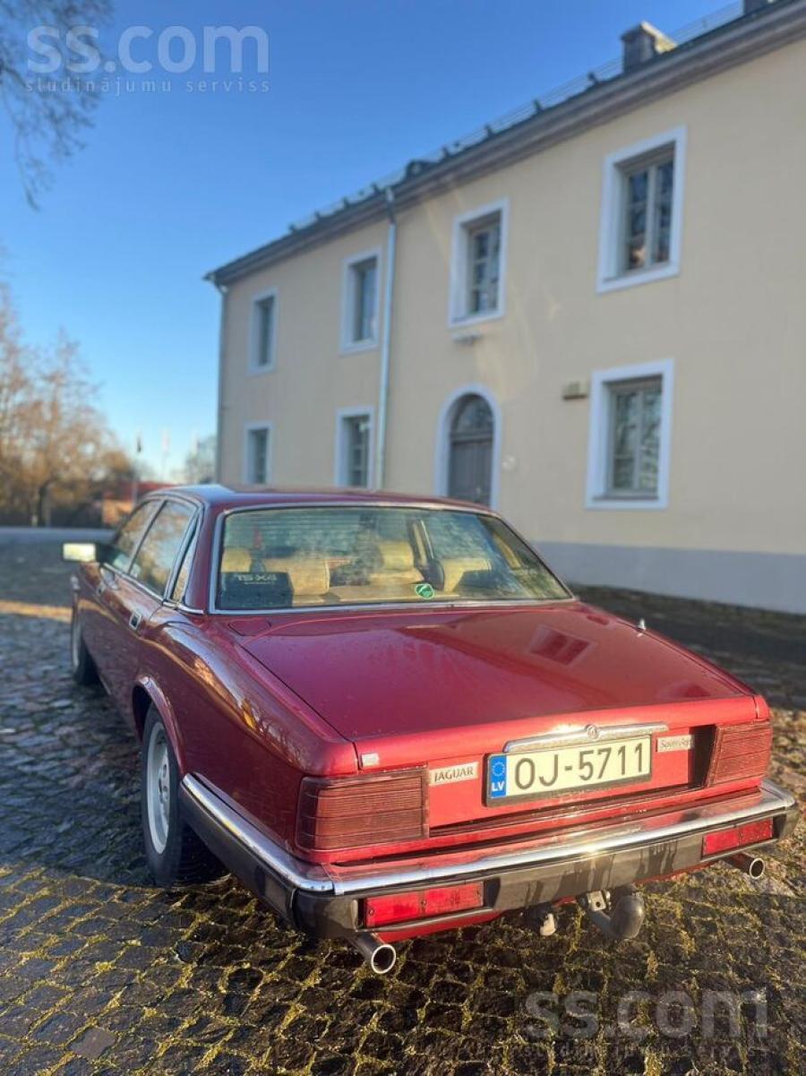 Red Jaguar XJ 40 1988 in Jekabpils, with an engine capacity of 3.60 L and mileage of 164 thousand km for 5700 €, photo 4 on AUTOMOTO.COM.LV