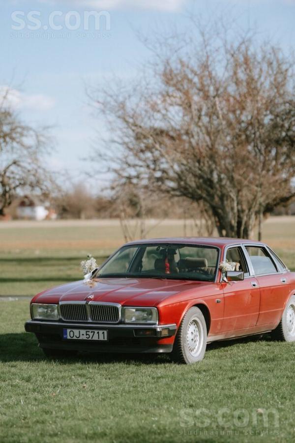 Красный Ягуар XJ 40 1988 в Екабпилс, объемом двигателя 3.60 л и пробегом 166 тыс. км за 5000 €, фото 4 на AUTOMOTO.COM.LV