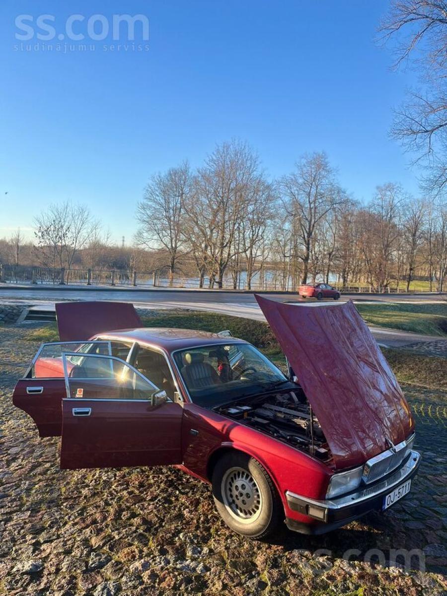 Красный Ягуар XJ 40 1988 в Екабпилс, объемом двигателя 3.60 л и пробегом 166 тыс. км за 5000 €, фото 14 на AUTOMOTO.COM.LV
