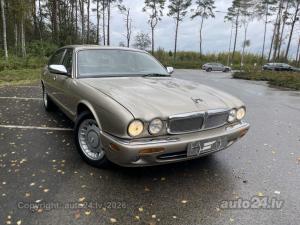 Beige Jaguar XJ 1999 in Tallinn, with an engine capacity of 4.00 L and mileage of 0 thousand km for 6000 €, photo 14 on AUTOMOTO.COM.LV