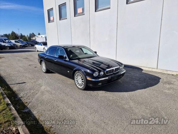 Black Jaguar XJ 2007 in Tallinn, with an engine capacity of 2.70 L and mileage of 171 thousand km for 8000 €, photo 2 on AUTOMOTO.COM.LV