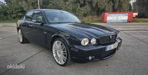 Melns Jaguar XJ 2008 Tallina, ar dzinēja tilpumu 2.70 L un nobraukumu 330 tūkst. km par 9000 €, foto 5 vietnē AUTOMOTO.COM.LV