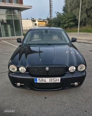 Melns Jaguar XJ 2008 Tallina, ar dzinēja tilpumu 2.70 L un nobraukumu 330 tūkst. km par 9000 €, foto 11 vietnē AUTOMOTO.COM.LV