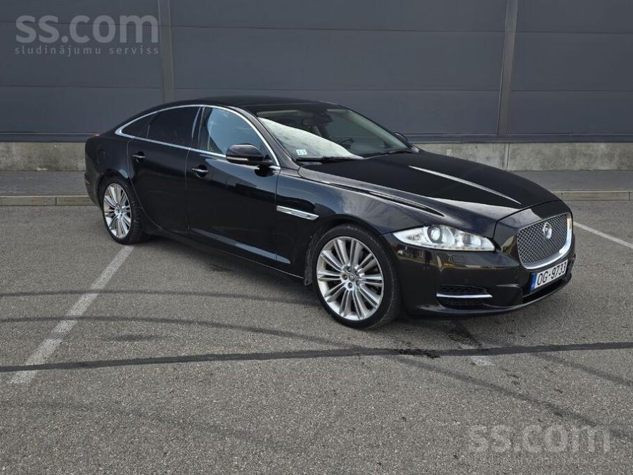 Melns Jaguar XJ 2010 Rīga, ar dzinēja tilpumu 3.00 L un nobraukumu 317 tūkst. km par 10600 €, foto 4 vietnē AUTOMOTO.COM.LV