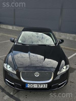 Melns Jaguar XJ 2010 Rīga, ar dzinēja tilpumu 3.00 L un nobraukumu 317 tūkst. km par 10600 €, foto 5 vietnē AUTOMOTO.COM.LV
