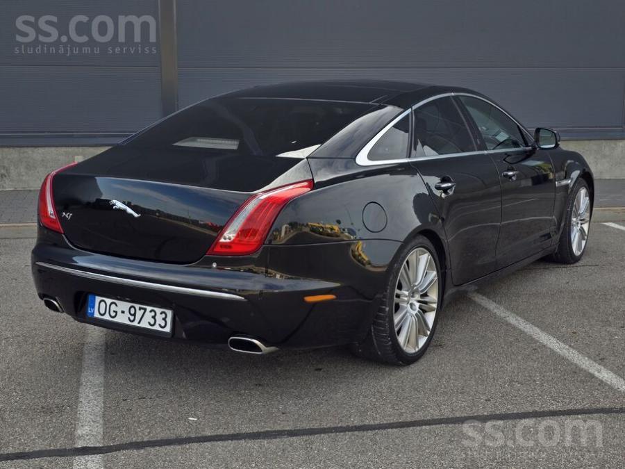 Melns Jaguar XJ 2010 Rīga, ar dzinēja tilpumu 3.00 L un nobraukumu 317 tūkst. km par 10600 €, foto 6 vietnē AUTOMOTO.COM.LV