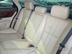 Melns Jaguar XJ 2010 Tartu, ar dzinēja tilpumu 3.00 L un nobraukumu 240 tūkst. km par 14550 €, foto 12 vietnē AUTOMOTO.COM.LV