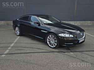 Melns Jaguar XJ 2010 Rīga, ar dzinēja tilpumu 3.00 L un nobraukumu 319 tūkst. km par 9750 €, foto 5 vietnē AUTOMOTO.COM.LV