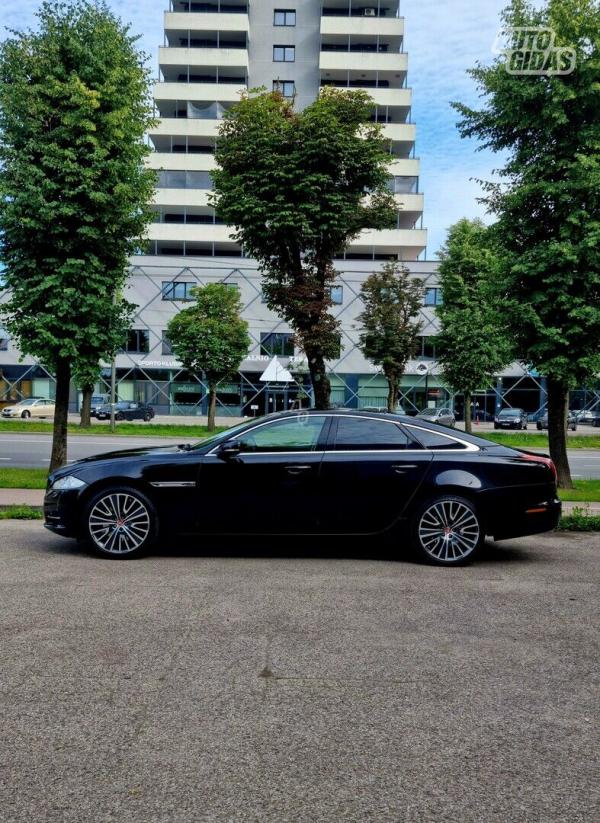 Melns Jaguar XJ 2010 Kauņa, ar dzinēja tilpumu 3.00 L un nobraukumu 312 tūkst. km par 8700 €, foto 9 vietnē AUTOMOTO.COM.LV