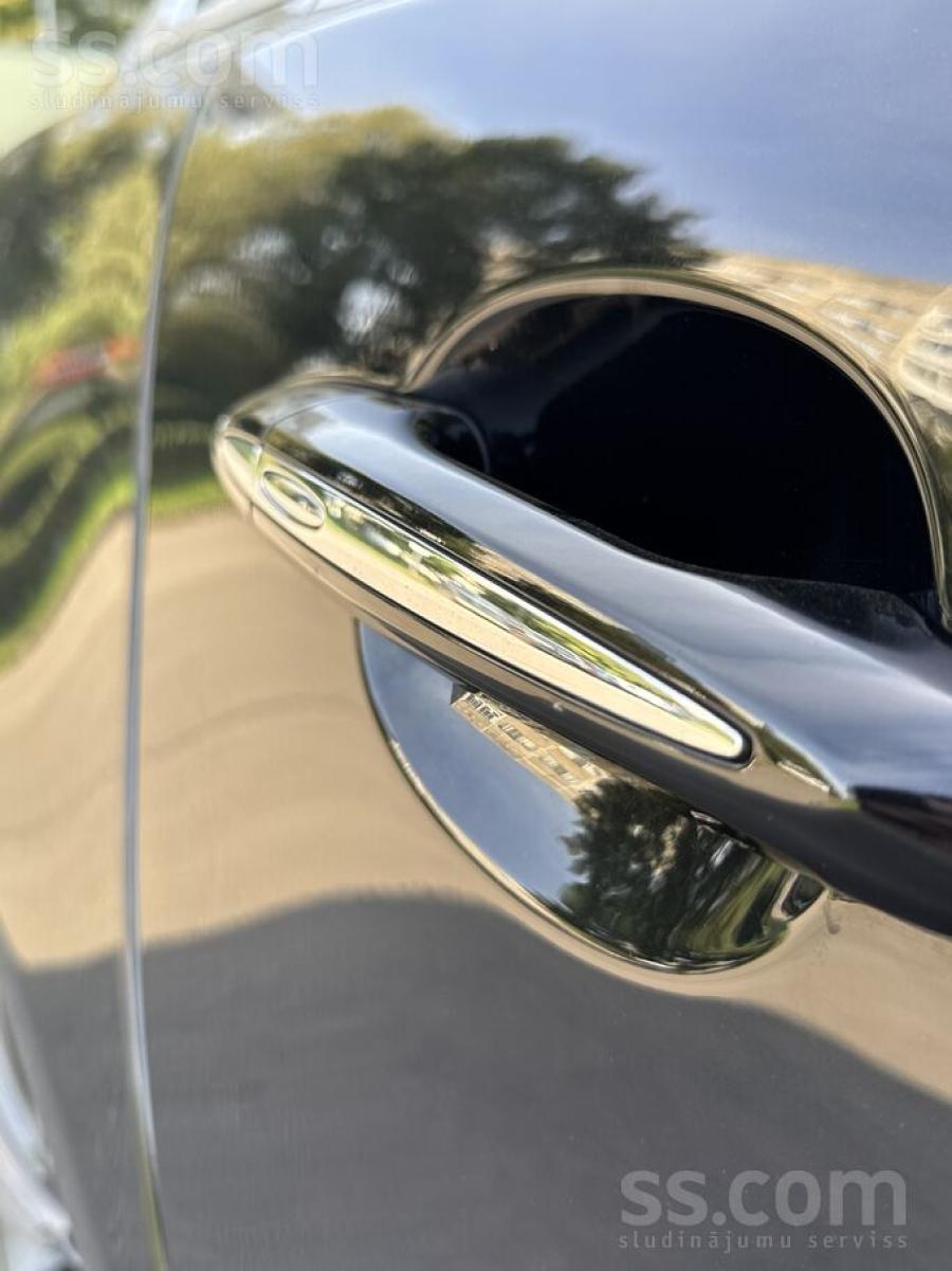 Melns Jaguar XJ 2011 Rīga, ar dzinēja tilpumu 3.00 L un nobraukumu 220 tūkst. km par 14500 €, foto 22 vietnē AUTOMOTO.COM.LV