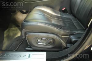 Black Jaguar XJ 2011 in Talsi, with an engine capacity of 3.00 L and mileage of 152 thousand km for 12500 €, photo 10 on AUTOMOTO.COM.LV