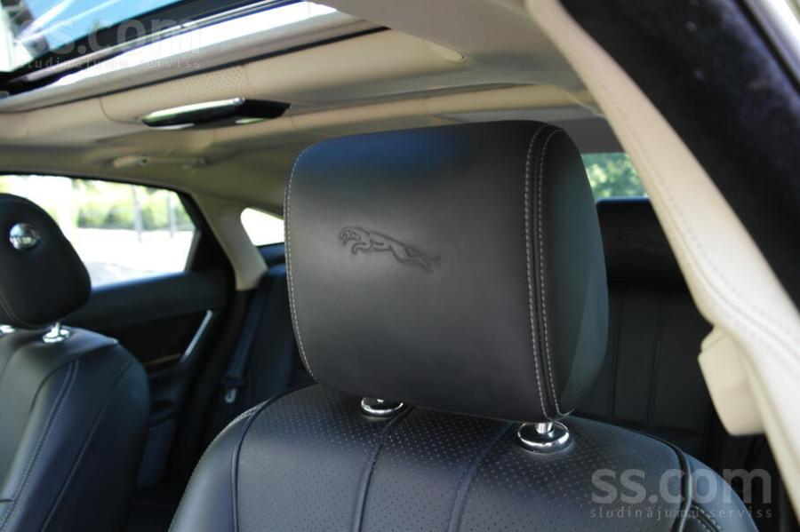 Black Jaguar XJ 2011 in Talsi, with an engine capacity of 3.00 L and mileage of 152 thousand km for 12500 €, photo 23 on AUTOMOTO.COM.LV