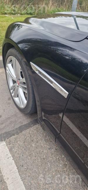 Black Jaguar XJ 2011 in Talsi, with an engine capacity of 3.00 L and mileage of 152 thousand km for 12500 €, photo 26 on AUTOMOTO.COM.LV