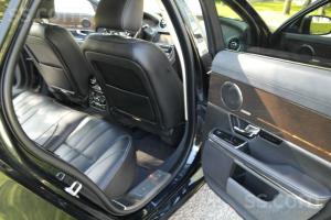 Black Jaguar XJ 2011 in Talsi, with an engine capacity of 3.00 L and mileage of 152 thousand km for 12500 €, photo 33 on AUTOMOTO.COM.LV
