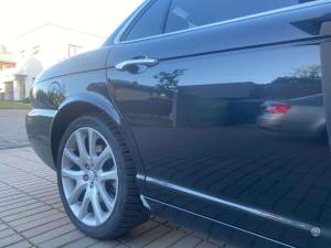 Black Jaguar XJ 2011 in Kaunas, with an engine capacity of 4.20 L and mileage of 208 thousand km for 4499 €, photo 6 on AUTOMOTO.COM.LV