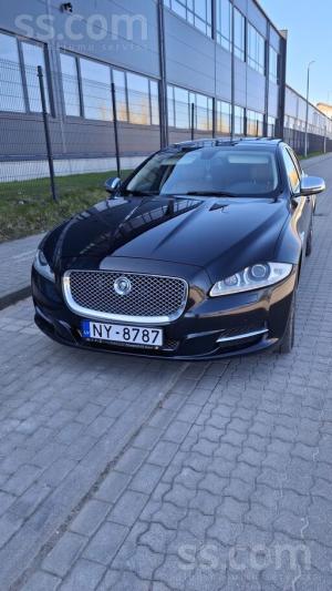 Melns Jaguar XJ 2012 Liepāja, ar dzinēja tilpumu 3.00 L un nobraukumu 226 tūkst. km par 11900 €, foto 8 vietnē AUTOMOTO.COM.LV