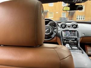 Melns Jaguar XJ 2016 Viļņa, ar dzinēja tilpumu 2.99 L un nobraukumu 139 tūkst. km par 16500 €, foto 7 vietnē AUTOMOTO.COM.LV