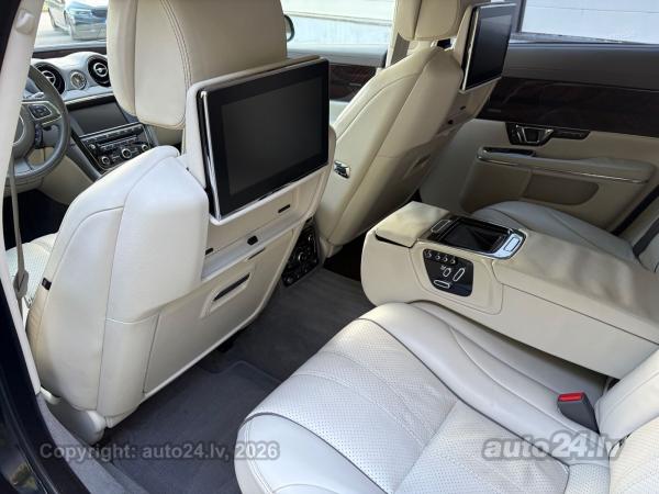 Black Jaguar XJ 2017 in Tallinn, with an engine capacity of 3.00 L and mileage of 213 thousand km for 13900 €, photo 7 on AUTOMOTO.COM.LV