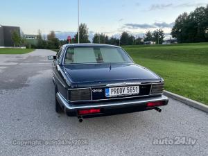 Zils Jaguar XJ 1994 Tartu, ar dzinēja tilpumu 4.00 L un nobraukumu 212 tūkst. km par 6490 €, foto 3 vietnē AUTOMOTO.COM.LV