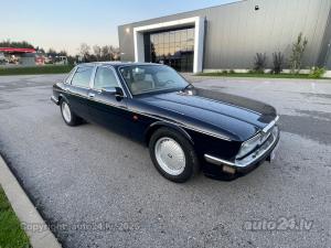 Zils Jaguar XJ 1994 Tartu, ar dzinēja tilpumu 4.00 L un nobraukumu 212 tūkst. km par 6490 €, foto 5 vietnē AUTOMOTO.COM.LV