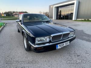 Zils Jaguar XJ 1994 Tartu, ar dzinēja tilpumu 4.00 L un nobraukumu 212 tūkst. km par 6490 €, foto 6 vietnē AUTOMOTO.COM.LV