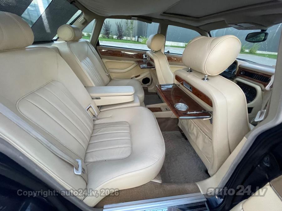 Zils Jaguar XJ 1994 Tartu, ar dzinēja tilpumu 4.00 L un nobraukumu 212 tūkst. km par 6490 €, foto 8 vietnē AUTOMOTO.COM.LV