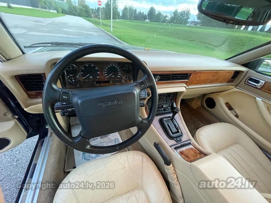 Zils Jaguar XJ 1994 Tartu, ar dzinēja tilpumu 4.00 L un nobraukumu 212 tūkst. km par 6490 €, foto 14 vietnē AUTOMOTO.COM.LV