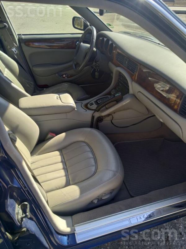 Zils Jaguar XJ 2000 Talsi, ar dzinēja tilpumu 3.20 L un nobraukumu 228 tūkst. km par 5000 €, foto 5 vietnē AUTOMOTO.COM.LV