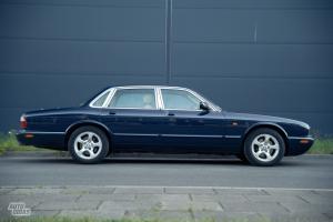 Zils Jaguar XJ 2001 Viļņa, ar dzinēja tilpumu 3.20 L un nobraukumu 185 tūkst. km par 6200 €, foto  vietnē AUTOMOTO.COM.LV