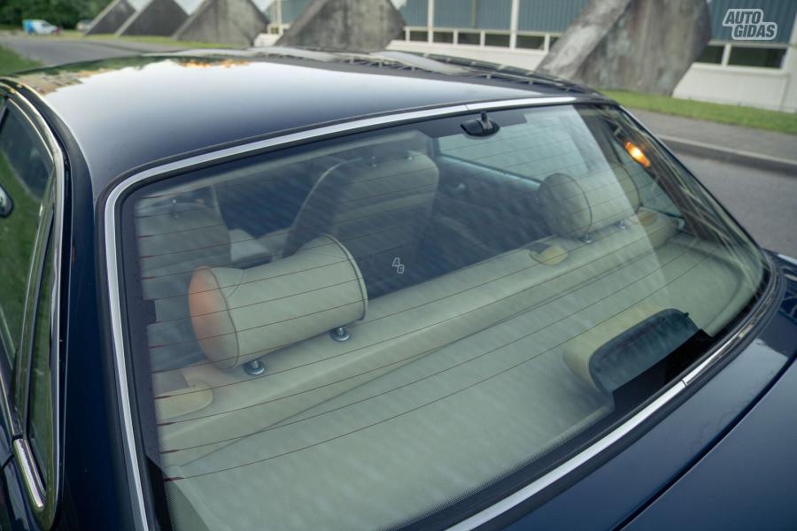 Blue Jaguar XJ 2001 in Vilnius, with an engine capacity of 3.20 L and mileage of 185 thousand km for 6200 €, photo 17 on AUTOMOTO.COM.LV