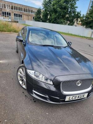 Blue Jaguar XJ 2011 in Jonava, with an engine capacity of 2.99 L and mileage of 144 thousand km for 4599 €, photo 3 on AUTOMOTO.COM.LV