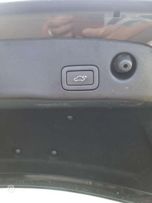 Blue Jaguar XJ 2011 in Jonava, with an engine capacity of 2.99 L and mileage of 144 thousand km for 4599 €, photo 9 on AUTOMOTO.COM.LV