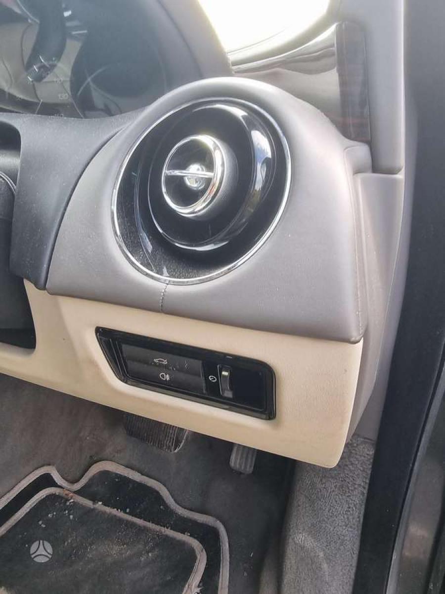 Blue Jaguar XJ 2011 in Jonava, with an engine capacity of 2.99 L and mileage of 144 thousand km for 4599 €, photo 19 on AUTOMOTO.COM.LV