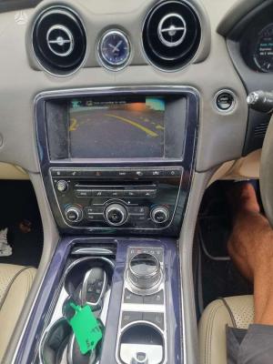 Blue Jaguar XJ 2011 in Jonava, with an engine capacity of 2.99 L and mileage of 144 thousand km for 4599 €, photo 21 on AUTOMOTO.COM.LV