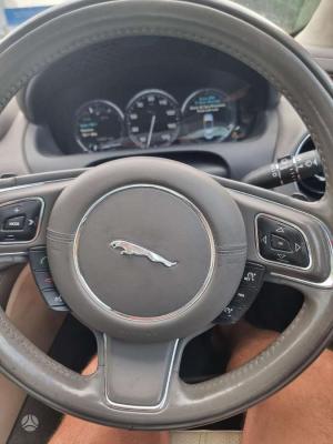 Blue Jaguar XJ 2011 in Jonava, with an engine capacity of 2.99 L and mileage of 144 thousand km for 4599 €, photo 22 on AUTOMOTO.COM.LV